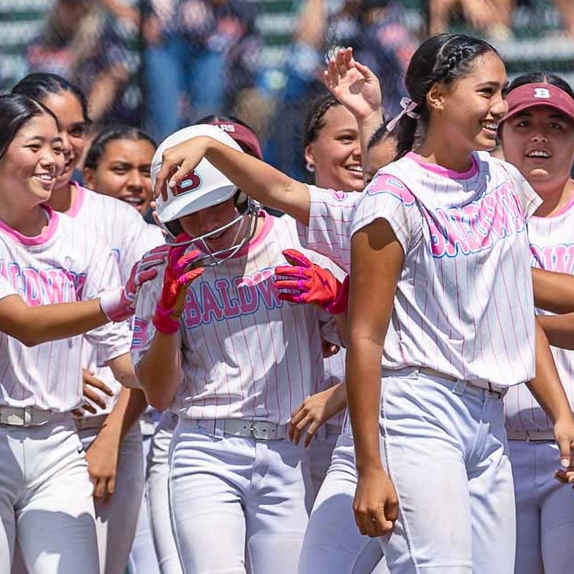 News & Photos - Hawaii High School Athletic Association (HHSAA)